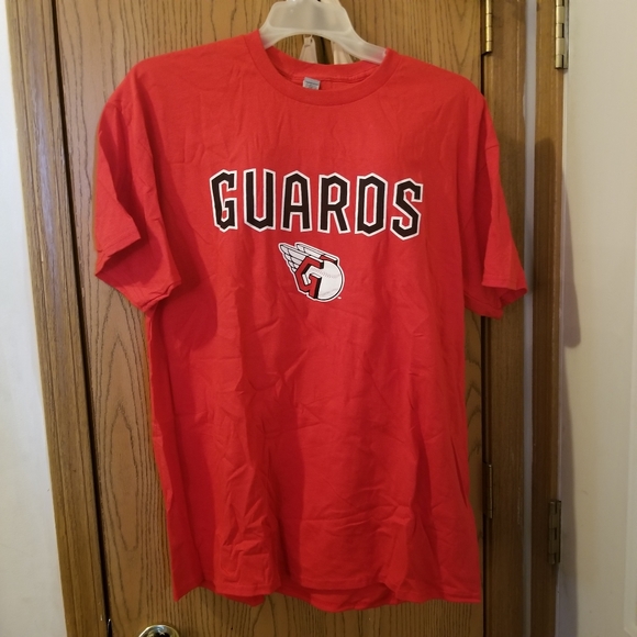 Gildan | Shirts | Tshirt Xl Extralarge Red Cleveland Mlb Guardians ...
